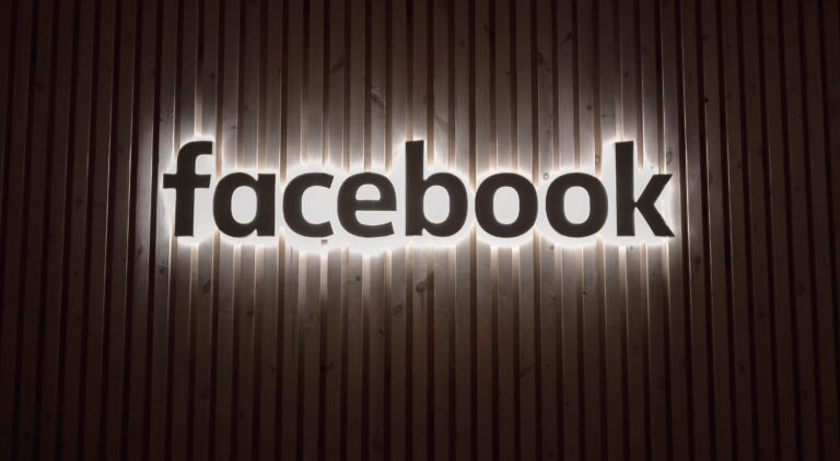 Facebook Change Company Name To Meta-Refocuses On Virtual Reality